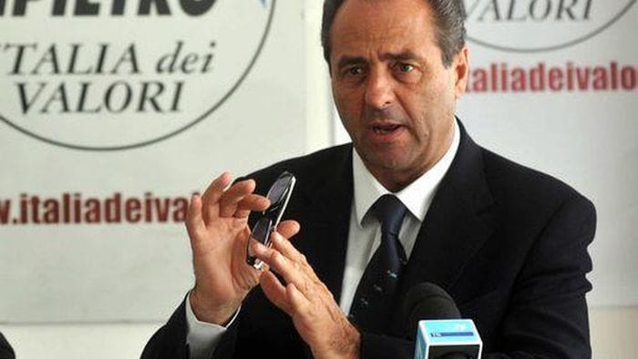 Pd; Di Pietro: Bella notizia la candidatura di Grillo - apcom