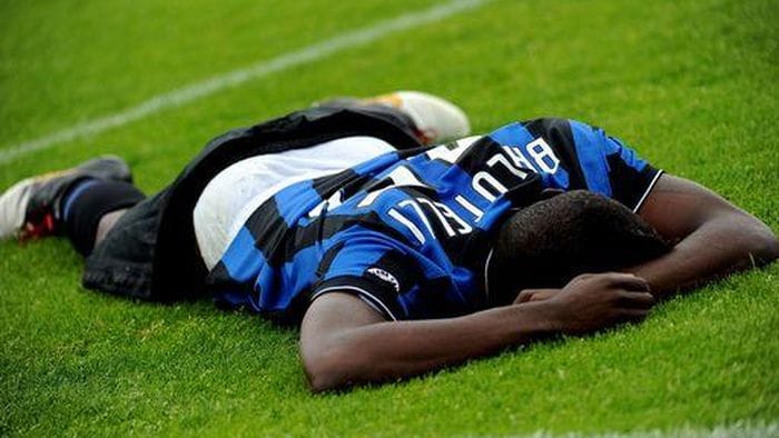 Calcio/ Balotelli, Raiola: Mario è impaziente, vuole il City - apcom