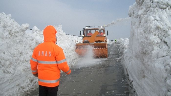 Tormenta di neve sul valico Colfiorito - Europa