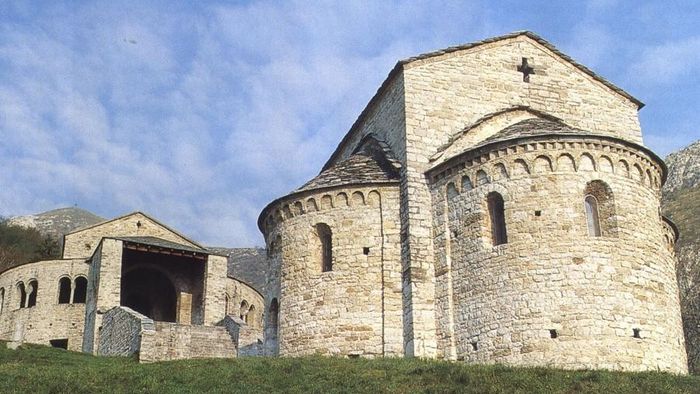 Unesco, San Pietro “corre” da sola La chiesa di San Calocero resta ...