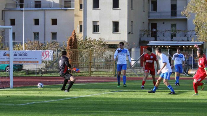 Il Sondrio vince: meno uno dalla vetta - Sport, Lecco