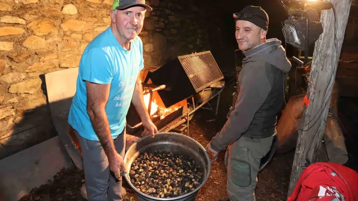 Un successo la Sagra della castagna di Rasura - Cultura e Spettacoli ...