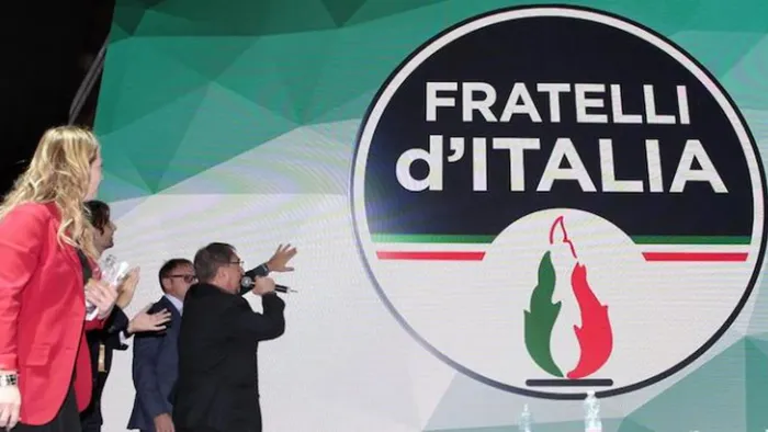 Via la fiamma dal simbolo di Fdi? Negri: «Non ne vedo la ragione» Butti ...