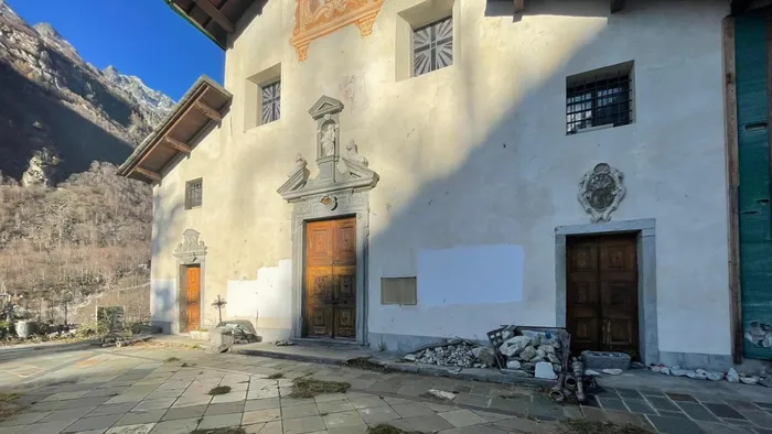 Scritte blasfeme sul santuario del Gallivaggio - Cronaca, San Giacomo ...