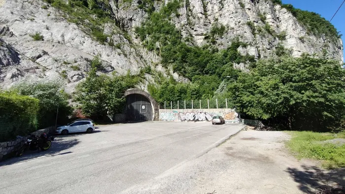 Mandello, la galleria del Moregallo non è più in vendita - Cronaca