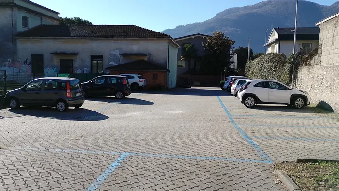 Mandello, il progetto: trenta garage nel sottosuolo del posteggio a ...