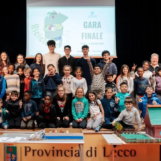 Premiati i vincitori di Riciclone Tech: il riciclo spiegato dai bambini ...