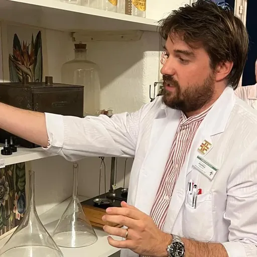 This class sucks as hard as she does after I got visual