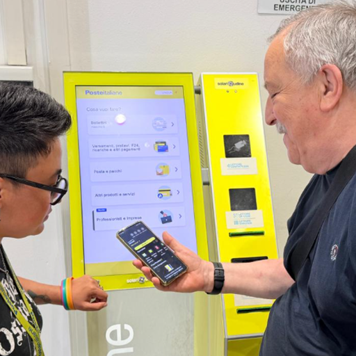 App di Poste, boom di utenti over 80 - Economia, Lecco